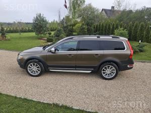 Brown Volvo XC70 2012 in Ogre, with an engine capacity of 2.40 L and mileage of 300 thousand km for 7300 €, photo 17 on AUTOMOTO.COM.LV