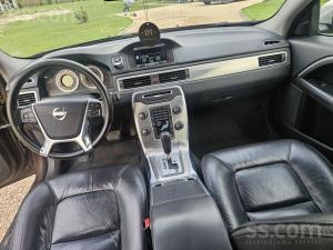 Brown Volvo XC70 2012 in Ogre, with an engine capacity of 2.40 L and mileage of 300 thousand km for 7300 €, photo 20 on AUTOMOTO.COM.LV