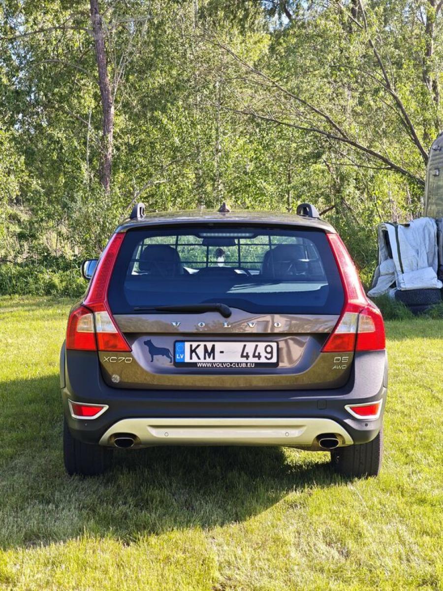 Brūns Volvo XC70 2012 Rīga, ar dzinēja tilpumu 2.40 L un nobraukumu 271 tūkst. km par 9400 €, foto 6 vietnē AUTOMOTO.COM.LV