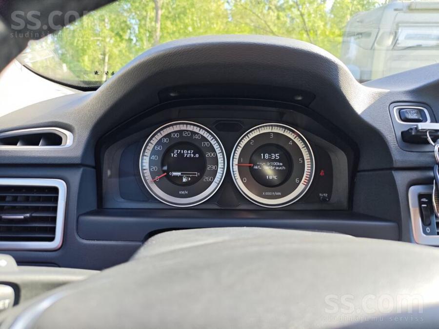 Brūns Volvo XC70 2012 Rīga, ar dzinēja tilpumu 2.40 L un nobraukumu 271 tūkst. km par 9400 €, foto 16 vietnē AUTOMOTO.COM.LV