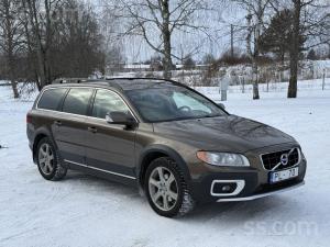 Brown Volvo XC70 2012 in Valmiera, with an engine capacity of 2.40 L and mileage of 316 thousand km for 8500 €, photo  on AUTOMOTO.COM.LV