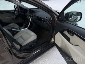 Brown Volvo XC70 2012 in Valmiera, with an engine capacity of 2.40 L and mileage of 316 thousand km for 8500 €, photo 20 on AUTOMOTO.COM.LV