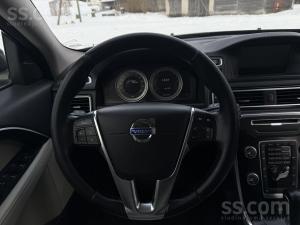 Brown Volvo XC70 2012 in Valmiera, with an engine capacity of 2.40 L and mileage of 316 thousand km for 8500 €, photo 21 on AUTOMOTO.COM.LV