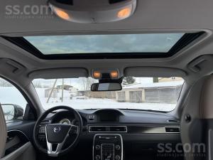 Brown Volvo XC70 2012 in Valmiera, with an engine capacity of 2.40 L and mileage of 316 thousand km for 8500 €, photo 24 on AUTOMOTO.COM.LV