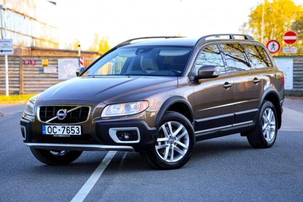 Brūns Volvo XC70 2012 Rīga, ar dzinēja tilpumu 2.40 L un nobraukumu 257 tūkst. km par 10850 €, foto 1 vietnē AUTOMOTO.COM.LV