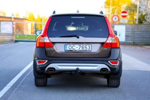 Brown Volvo XC70 2012 in Riga, with an engine capacity of 2.40 L and mileage of 257 thousand km for 10850 €, photo 7 on AUTOMOTO.COM.LV