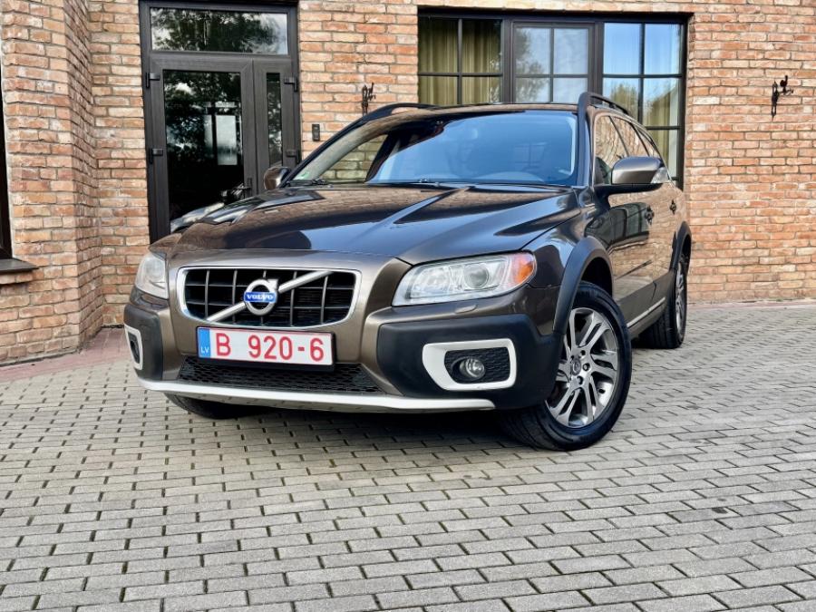Brūns Volvo XC70 2012 Rīga, ar dzinēja tilpumu 2.00 L un nobraukumu 285 tūkst. km par 9100 €, foto 1 vietnē AUTOMOTO.COM.LV