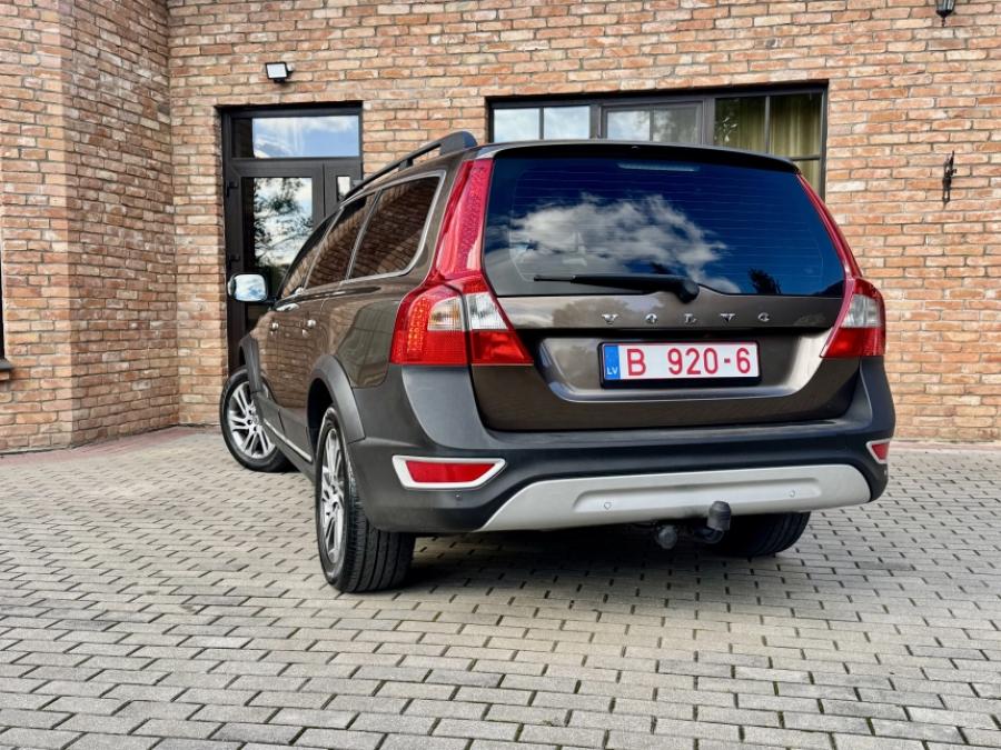 Brūns Volvo XC70 2012 Rīga, ar dzinēja tilpumu 2.00 L un nobraukumu 285 tūkst. km par 9100 €, foto 5 vietnē AUTOMOTO.COM.LV