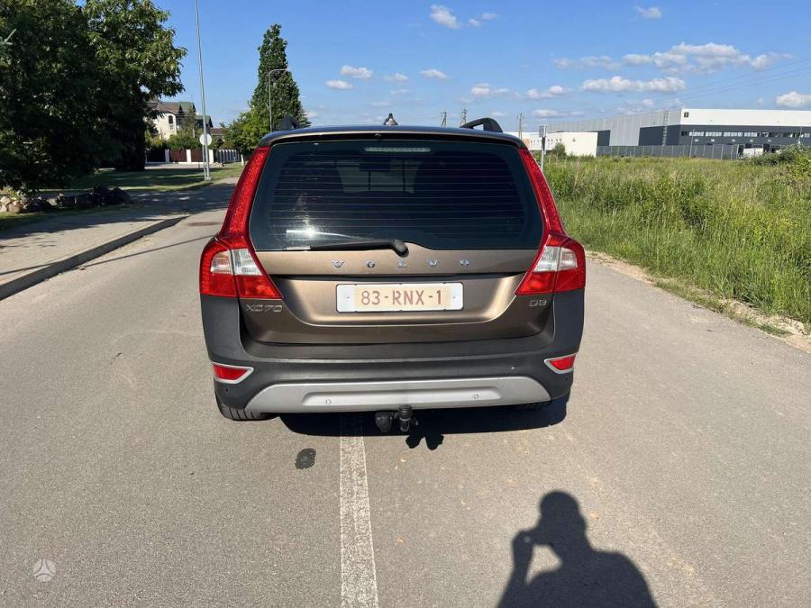 Brūns Volvo XC70 2012 Kauņa, ar dzinēja tilpumu 1.98 L un nobraukumu 268 tūkst. km par 8350 €, foto 10 vietnē AUTOMOTO.COM.LV