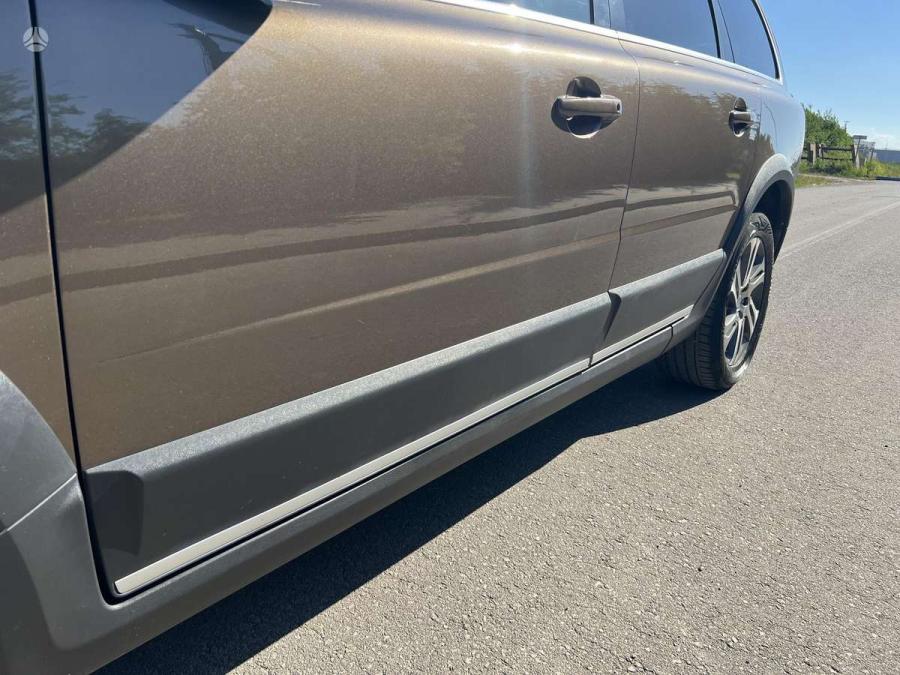 Brūns Volvo XC70 2012 Kauņa, ar dzinēja tilpumu 1.98 L un nobraukumu 268 tūkst. km par 8350 €, foto 33 vietnē AUTOMOTO.COM.LV