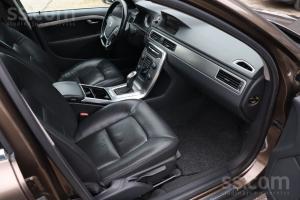 Brūns Volvo XC70 2012 Valka, ar dzinēja tilpumu 2.00 L un nobraukumu 336 tūkst. km par 9500 €, foto 6 vietnē AUTOMOTO.COM.LV