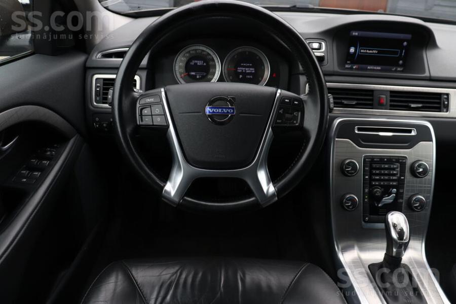 Brūns Volvo XC70 2012 Valka, ar dzinēja tilpumu 2.00 L un nobraukumu 336 tūkst. km par 9500 €, foto 15 vietnē AUTOMOTO.COM.LV