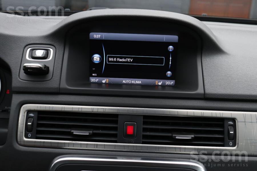 Brūns Volvo XC70 2012 Valka, ar dzinēja tilpumu 2.00 L un nobraukumu 336 tūkst. km par 9500 €, foto 19 vietnē AUTOMOTO.COM.LV