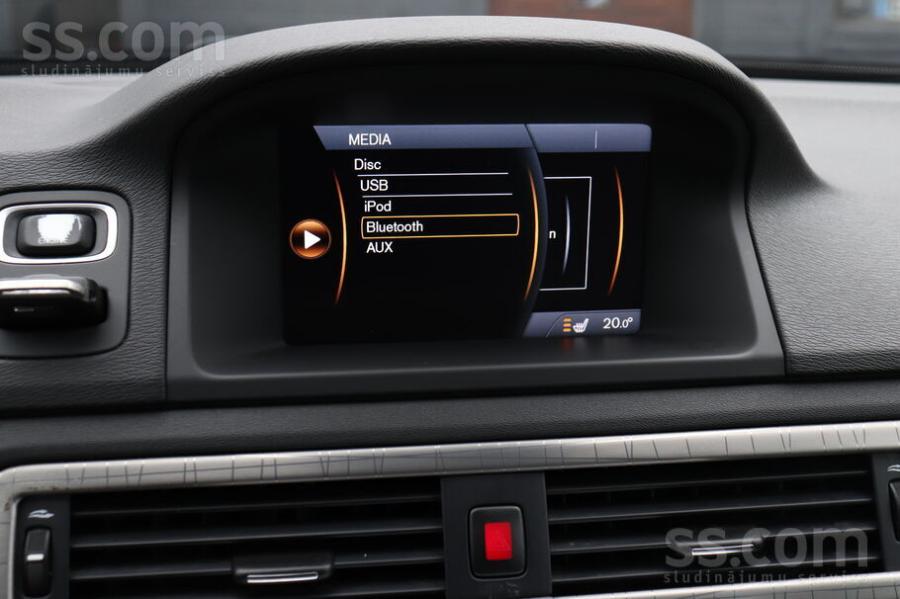 Brūns Volvo XC70 2012 Valka, ar dzinēja tilpumu 2.00 L un nobraukumu 336 tūkst. km par 9500 €, foto 20 vietnē AUTOMOTO.COM.LV