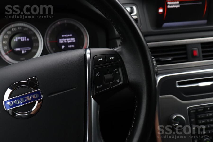 Brūns Volvo XC70 2012 Valka, ar dzinēja tilpumu 2.00 L un nobraukumu 336 tūkst. km par 9500 €, foto 24 vietnē AUTOMOTO.COM.LV