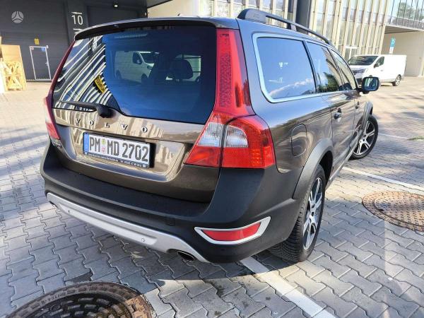 Brūns Volvo XC70 2012 Viļņa, ar dzinēja tilpumu 2.40 L un nobraukumu 213 tūkst. km par 11500 €, foto 8 vietnē AUTOMOTO.COM.LV