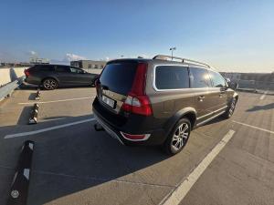 Brown Volvo XC70 2012 in Vilnius, with an engine capacity of 2.40 L and mileage of 304 thousand km for 10500 €, photo 9 on AUTOMOTO.COM.LV