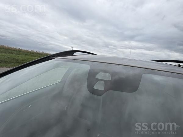 Brown Volvo XC70 2012 in Valmiera, with an engine capacity of 2.40 L and mileage of 392 thousand km for 11000 €, photo 7 on AUTOMOTO.COM.LV