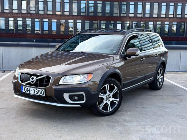 Brown Volvo XC70 2012 in Riga, with an engine capacity of 2.40 L and mileage of 0 thousand km for 7950 €, photo 1 on AUTOMOTO.COM.LV
