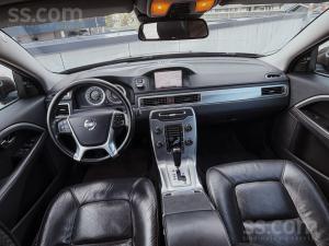 Brūns Volvo XC70 2012 Rīga, ar dzinēja tilpumu 2.40 L un nobraukumu 0 tūkst. km par 7950 €, foto 10 vietnē AUTOMOTO.COM.LV