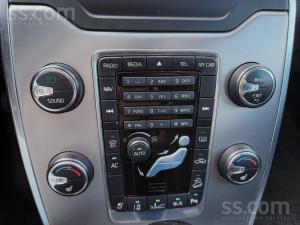 Brūns Volvo XC70 2012 Rīga, ar dzinēja tilpumu 2.40 L un nobraukumu 0 tūkst. km par 7950 €, foto 12 vietnē AUTOMOTO.COM.LV