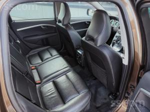 Brūns Volvo XC70 2012 Rīga, ar dzinēja tilpumu 2.40 L un nobraukumu 0 tūkst. km par 7950 €, foto 14 vietnē AUTOMOTO.COM.LV