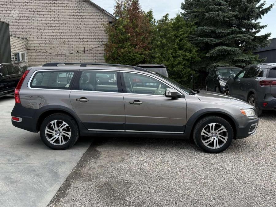 Brūns Volvo XC70 2012 Kauņa, ar dzinēja tilpumu 2.40 L un nobraukumu 430 tūkst. km par 7800 €, foto 6 vietnē AUTOMOTO.COM.LV