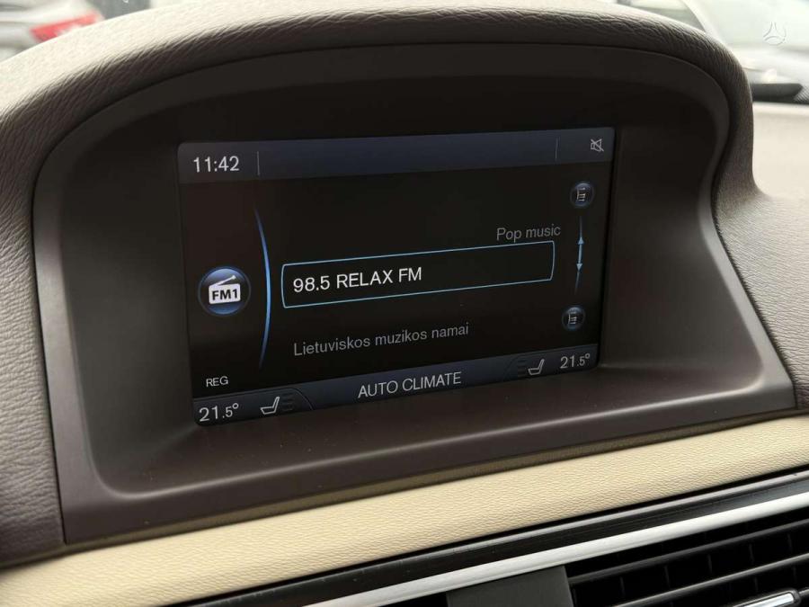 Brūns Volvo XC70 2012 Kauņa, ar dzinēja tilpumu 2.40 L un nobraukumu 430 tūkst. km par 7800 €, foto 16 vietnē AUTOMOTO.COM.LV