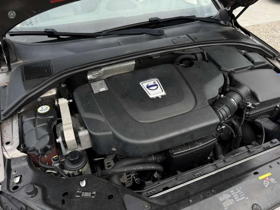 Brūns Volvo XC70 2012 Kauņa, ar dzinēja tilpumu 2.40 L un nobraukumu 430 tūkst. km par 7800 €, foto 18 vietnē AUTOMOTO.COM.LV