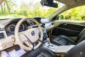 Brown Volvo XC70 2012 in Vilnius, with an engine capacity of 2.40 L and mileage of 307 thousand km for 8800 €, photo 11 on AUTOMOTO.COM.LV