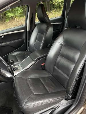 Brūns Volvo XC70 2012 Jonava, ar dzinēja tilpumu 1.98 L un nobraukumu 391 tūkst. km par 6150 €, foto 12 vietnē AUTOMOTO.COM.LV