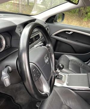 Brūns Volvo XC70 2012 Jonava, ar dzinēja tilpumu 1.98 L un nobraukumu 391 tūkst. km par 6150 €, foto 15 vietnē AUTOMOTO.COM.LV