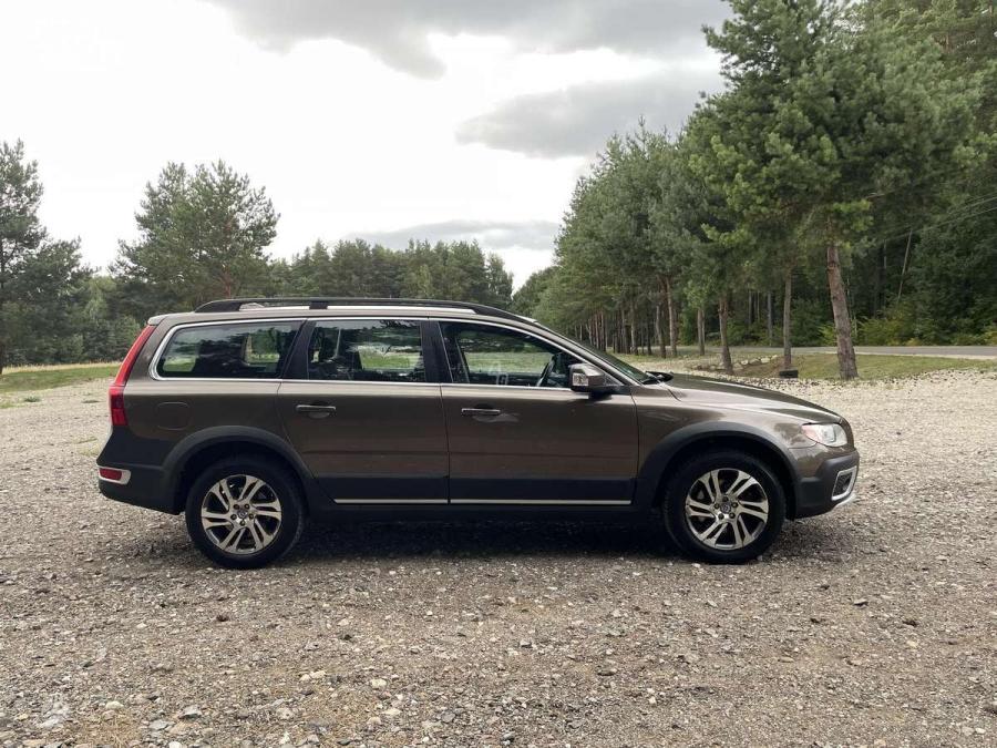 Brūns Volvo XC70 2012 Jonava, ar dzinēja tilpumu 2.00 L un nobraukumu 391 tūkst. km par 6150 €, foto 5 vietnē AUTOMOTO.COM.LV