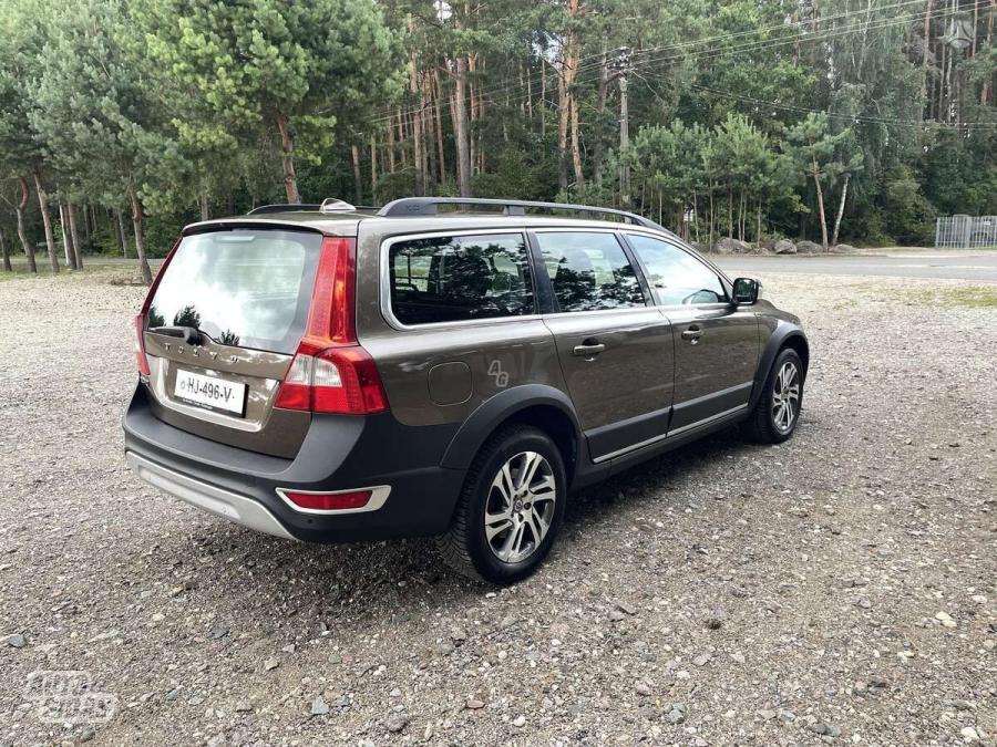 Brūns Volvo XC70 2012 Jonava, ar dzinēja tilpumu 2.00 L un nobraukumu 391 tūkst. km par 6150 €, foto 6 vietnē AUTOMOTO.COM.LV