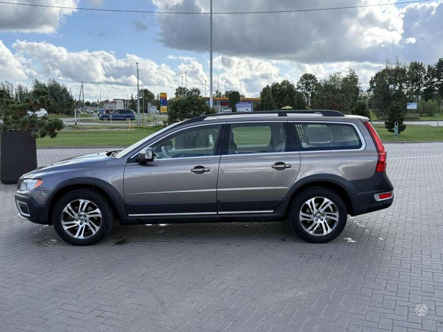 Brūns Volvo XC70 2012 Tauragė, ar dzinēja tilpumu 2.40 L un nobraukumu 430 tūkst. km par 7300 €, foto 4 vietnē AUTOMOTO.COM.LV