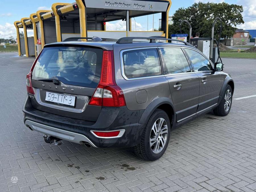 Brūns Volvo XC70 2012 Tauragė, ar dzinēja tilpumu 2.40 L un nobraukumu 430 tūkst. km par 7300 €, foto 7 vietnē AUTOMOTO.COM.LV