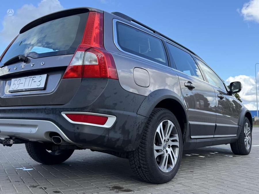 Brūns Volvo XC70 2012 Tauragė, ar dzinēja tilpumu 2.40 L un nobraukumu 430 tūkst. km par 7300 €, foto 9 vietnē AUTOMOTO.COM.LV