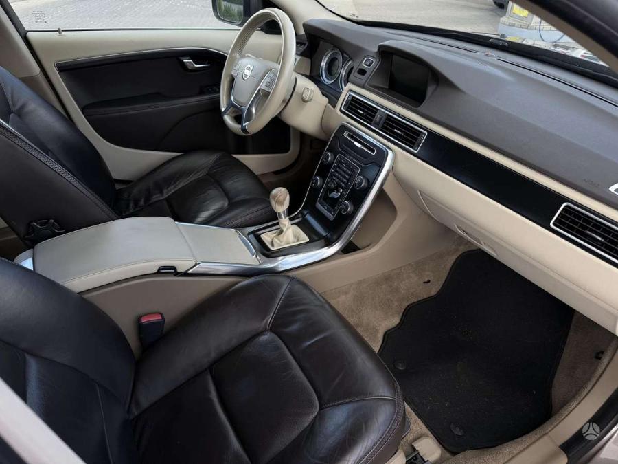 Brūns Volvo XC70 2012 Tauragė, ar dzinēja tilpumu 2.40 L un nobraukumu 430 tūkst. km par 7300 €, foto 11 vietnē AUTOMOTO.COM.LV