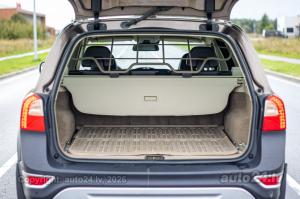 Brown Volvo XC70 2012 in Saue, with an engine capacity of 2.40 L and mileage of 367 thousand km for 9000 €, photo 8 on AUTOMOTO.COM.LV