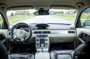 Brown Volvo XC70 2012 in Saue, with an engine capacity of 2.40 L and mileage of 367 thousand km for 9000 €, photo 9 on AUTOMOTO.COM.LV
