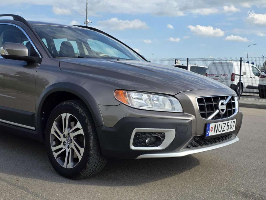 Brūns Volvo XC70 2012 Tauragė, ar dzinēja tilpumu 2.40 L un nobraukumu 277 tūkst. km par 7699 €, foto 9 vietnē AUTOMOTO.COM.LV