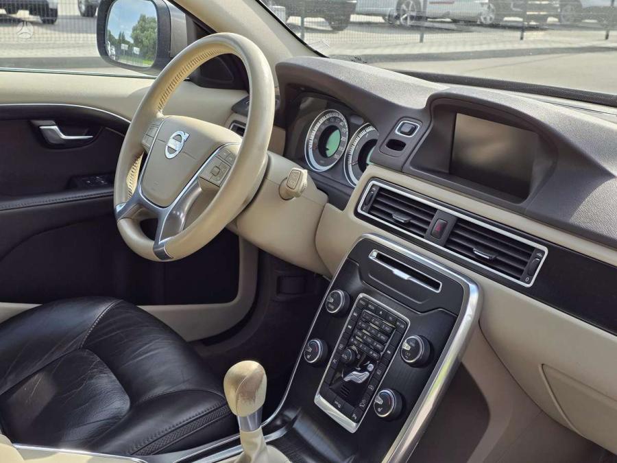 Brūns Volvo XC70 2012 Tauragė, ar dzinēja tilpumu 2.40 L un nobraukumu 277 tūkst. km par 7699 €, foto 12 vietnē AUTOMOTO.COM.LV