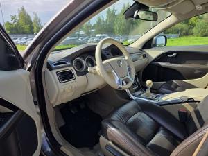 Brūns Volvo XC70 2012 Tauragė, ar dzinēja tilpumu 2.40 L un nobraukumu 277 tūkst. km par 7699 €, foto 14 vietnē AUTOMOTO.COM.LV