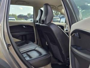 Brūns Volvo XC70 2012 Tauragė, ar dzinēja tilpumu 2.40 L un nobraukumu 277 tūkst. km par 7699 €, foto 19 vietnē AUTOMOTO.COM.LV