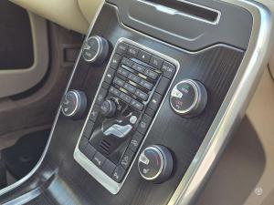Brūns Volvo XC70 2012 Tauragė, ar dzinēja tilpumu 2.40 L un nobraukumu 277 tūkst. km par 7699 €, foto 21 vietnē AUTOMOTO.COM.LV