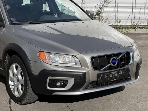 Brūns Volvo XC70 2012 Utena, ar dzinēja tilpumu 2.40 L un nobraukumu 310 tūkst. km par 9350 €, foto 7 vietnē AUTOMOTO.COM.LV