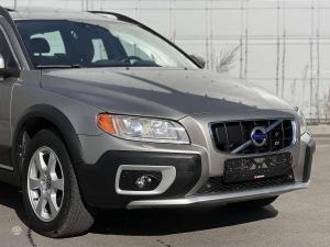 Brown Volvo XC70 2012 in Utena, with an engine capacity of 2.40 L and mileage of 310 thousand km for 9350 €, photo 8 on AUTOMOTO.COM.LV