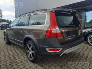 Brown Volvo XC70 2012 in Riga, with an engine capacity of 2.40 L and mileage of 205 thousand km for 12800 €, photo 5 on AUTOMOTO.COM.LV