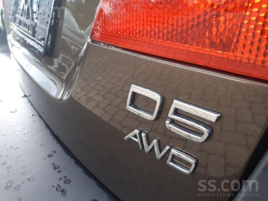 Brown Volvo XC70 2012 in Riga, with an engine capacity of 2.40 L and mileage of 205 thousand km for 12800 €, photo 16 on AUTOMOTO.COM.LV