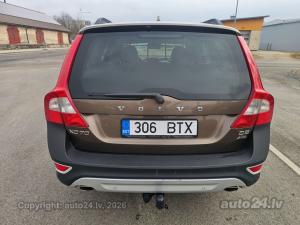 Brown Volvo XC70 2013 in Paide, with an engine capacity of 2.40 L and mileage of 393 thousand km for 9750 €, photo 5 on AUTOMOTO.COM.LV